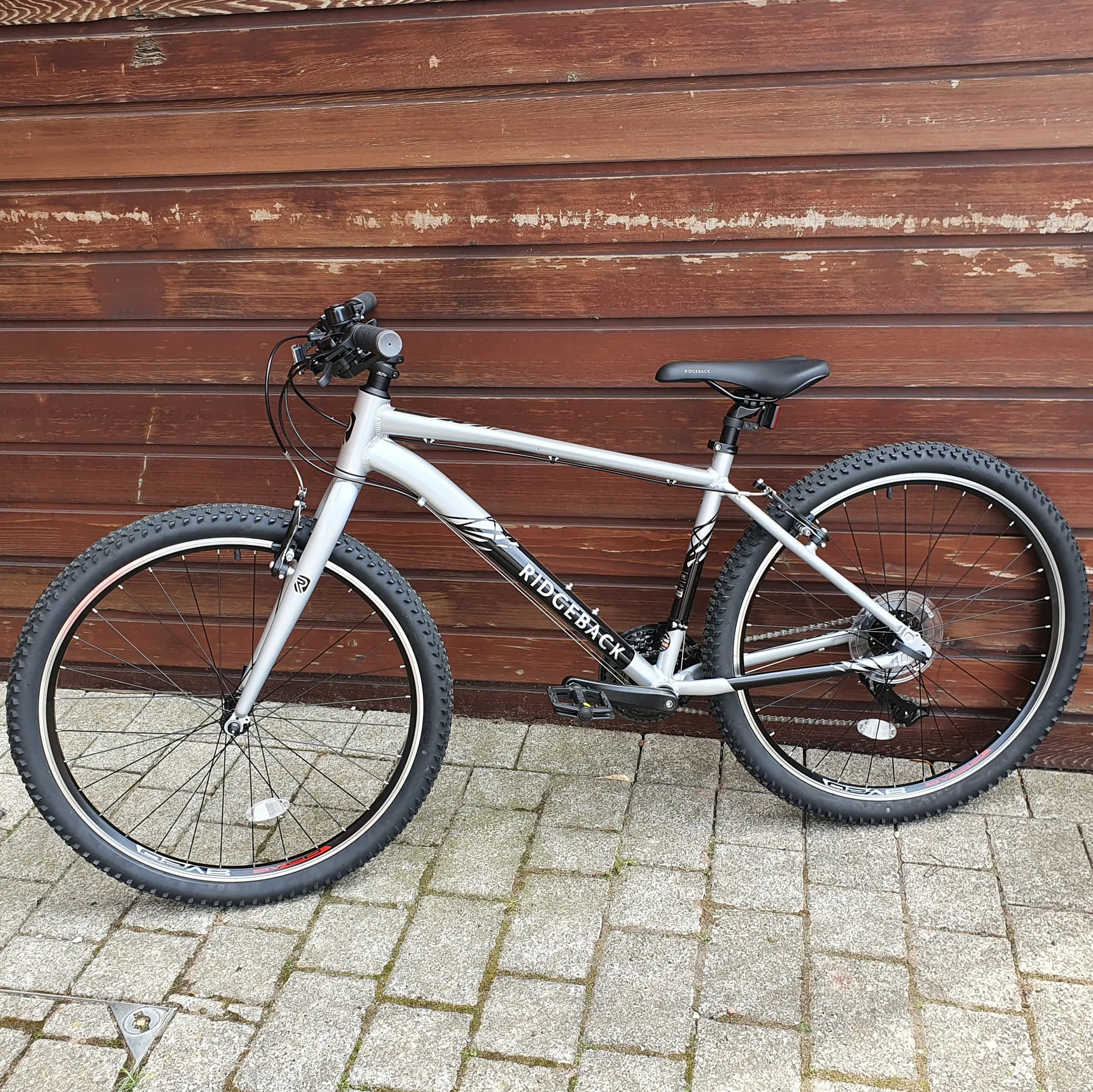 2021 Ridgeback Terrain 1 Mountain Bike in Grey