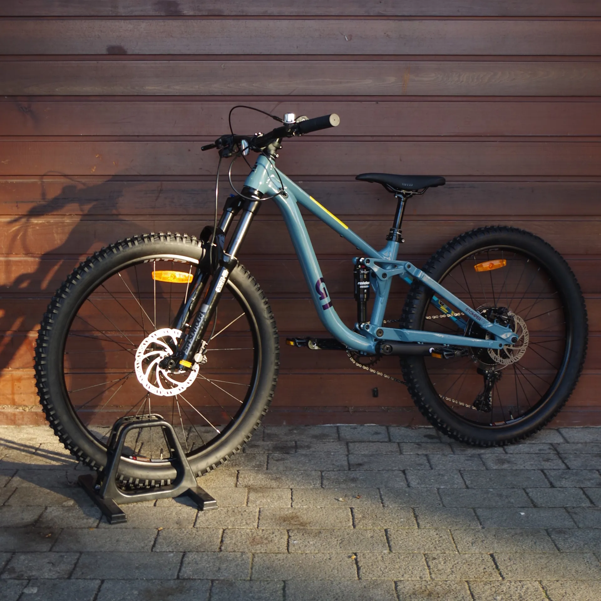 GT Stomper FS Ace 26 June Gloom Full Suspension Mountain Bike