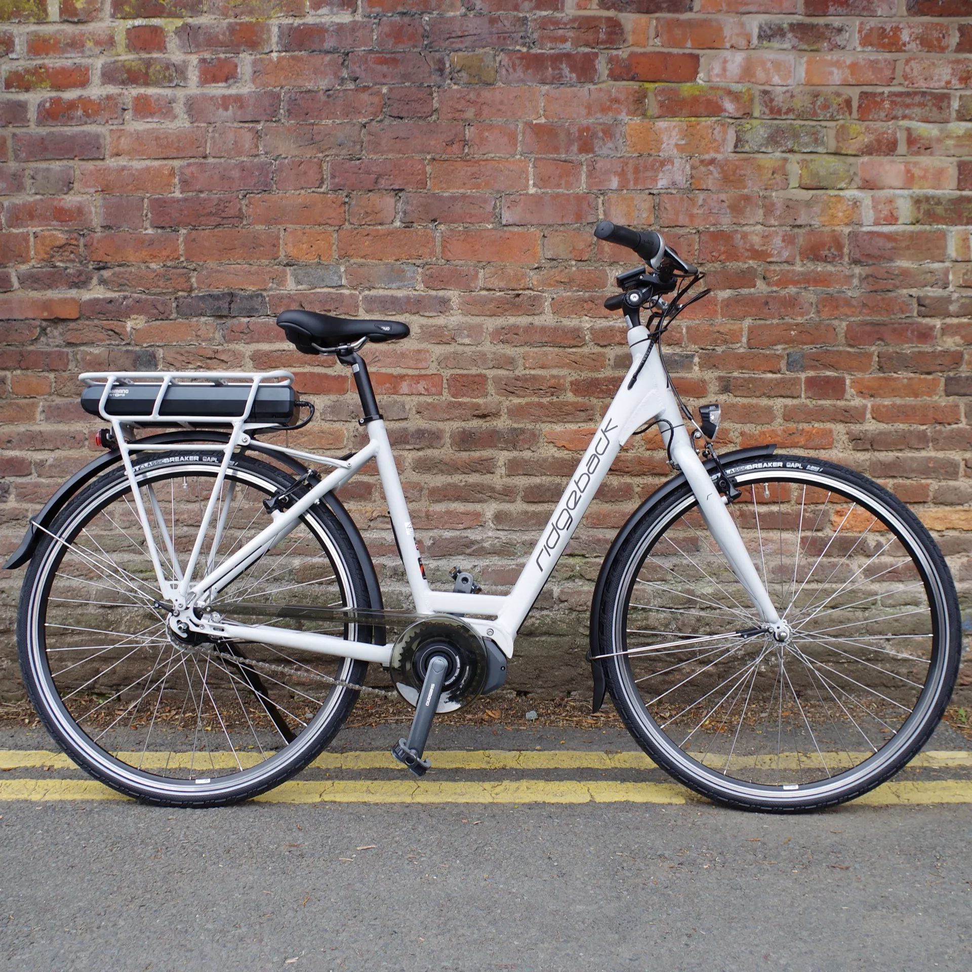 2016 Ridgeback Electron e-bike White