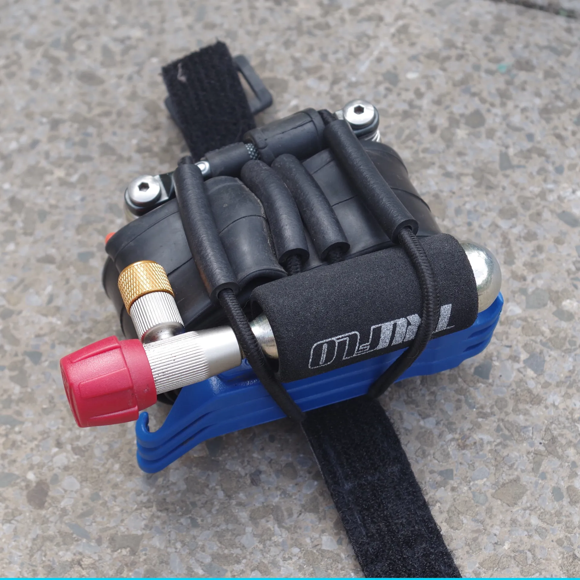 Bison MTB load Strap, Enduro Race Strap